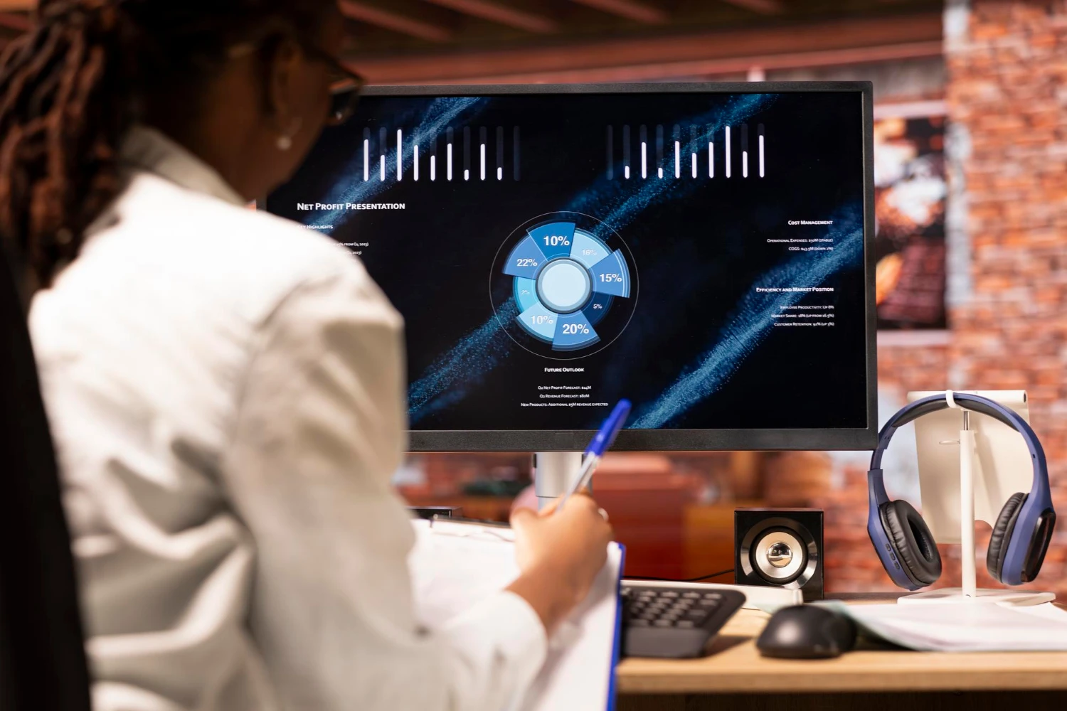 Augmented Analytics: Empowering Non-Techs to Lead with Data | Business Intelligence Curated